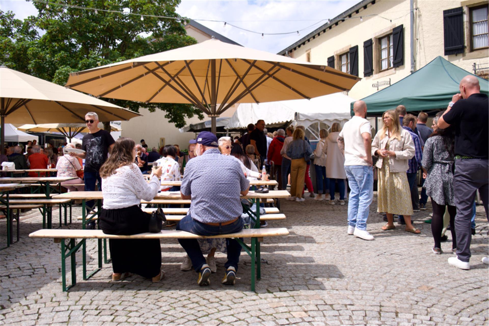Tageblatt.lu | Mehr als nur Wein und Waffeln | Die „Welleschter Kiermes ...