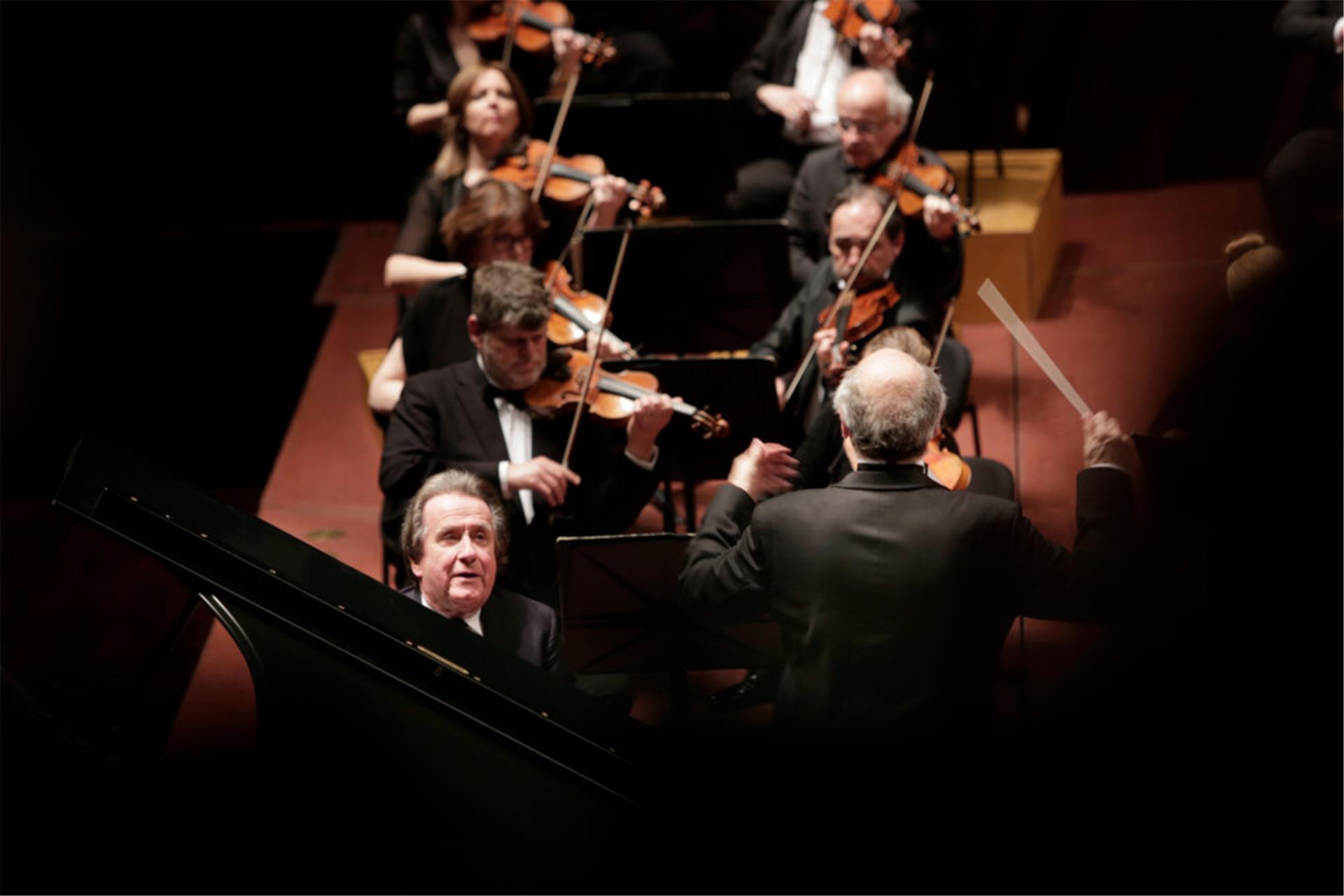 Tageblatt.lu | Alain spannt den Bogen | Orchestrale Opulenz und ...