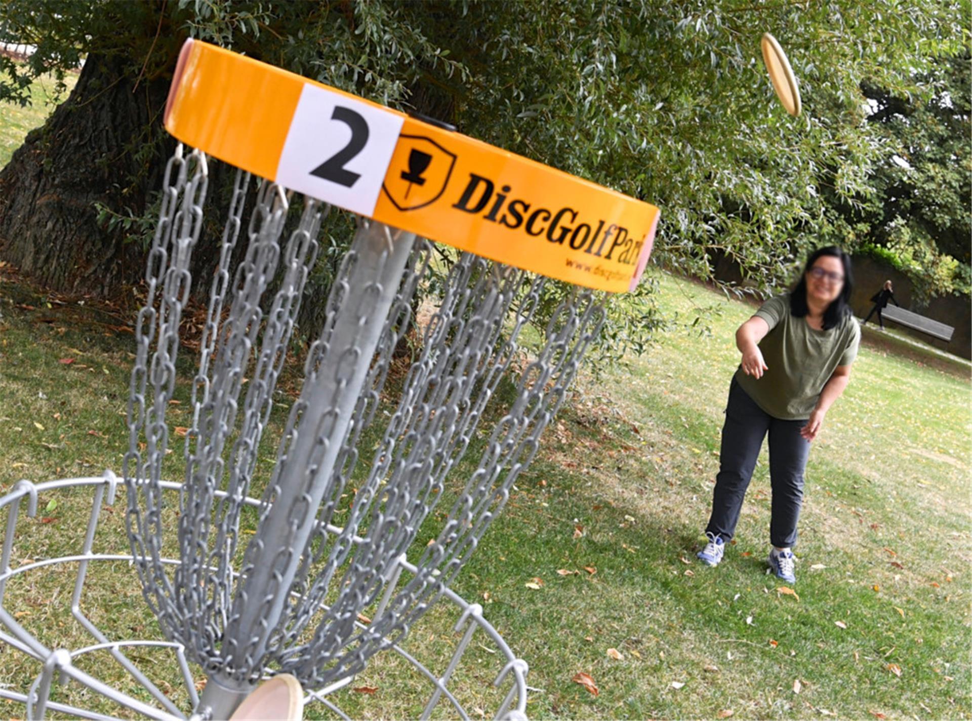 Tageblatt.lu | Disc Golf | Warum die Frisbee-Scheiben Belval erobern