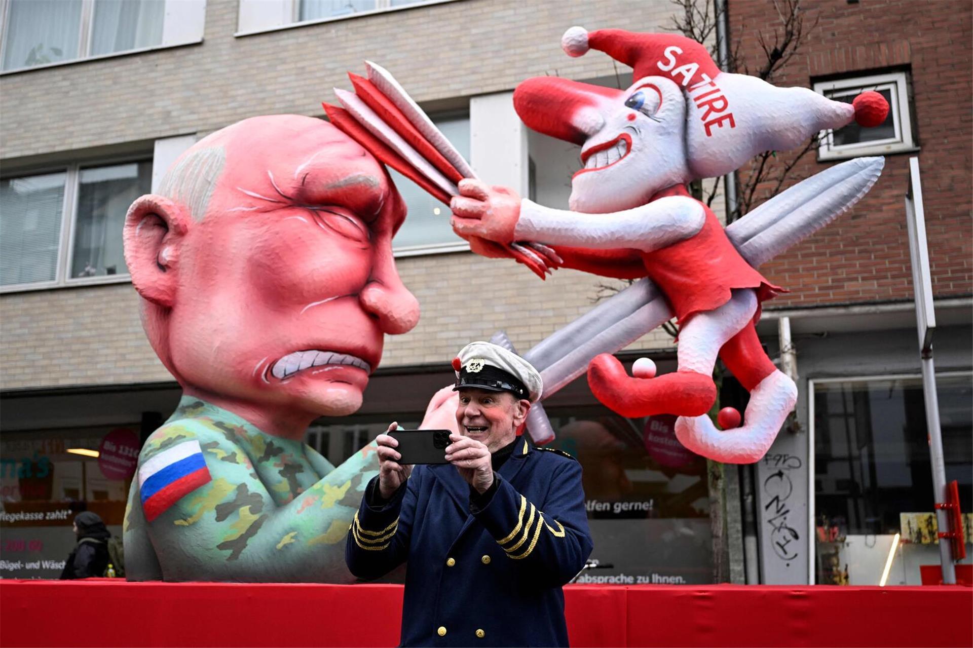 Tageblatt.lu | Deutschland/Russland | Prozess gegen Karnevalskünstler ...