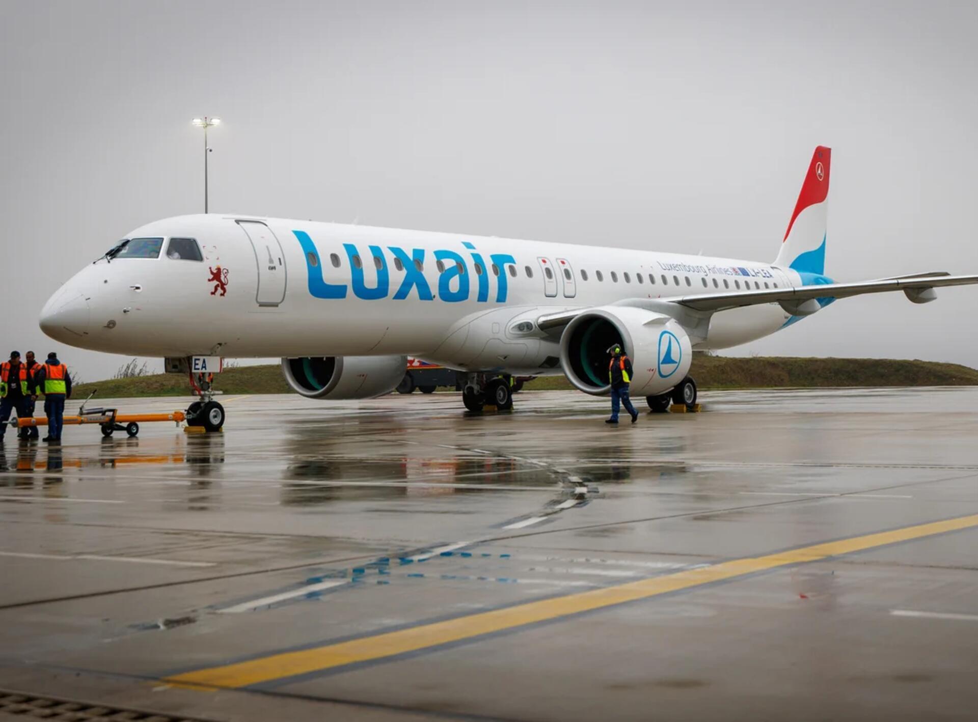 Tageblatt.lu | Wegen „zusätzlichen Checks“ | Neue Luxair-Embraer muss ...