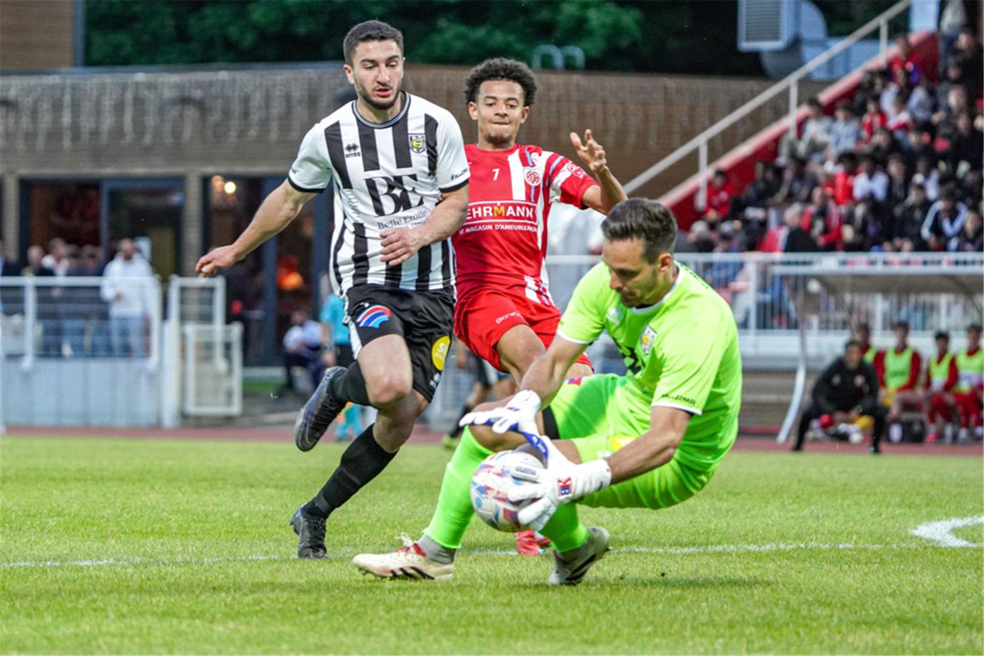 Tageblatt.lu | BGL Ligue | Au revoir, „Doyenne“: Fola Esch steigt nach ...
