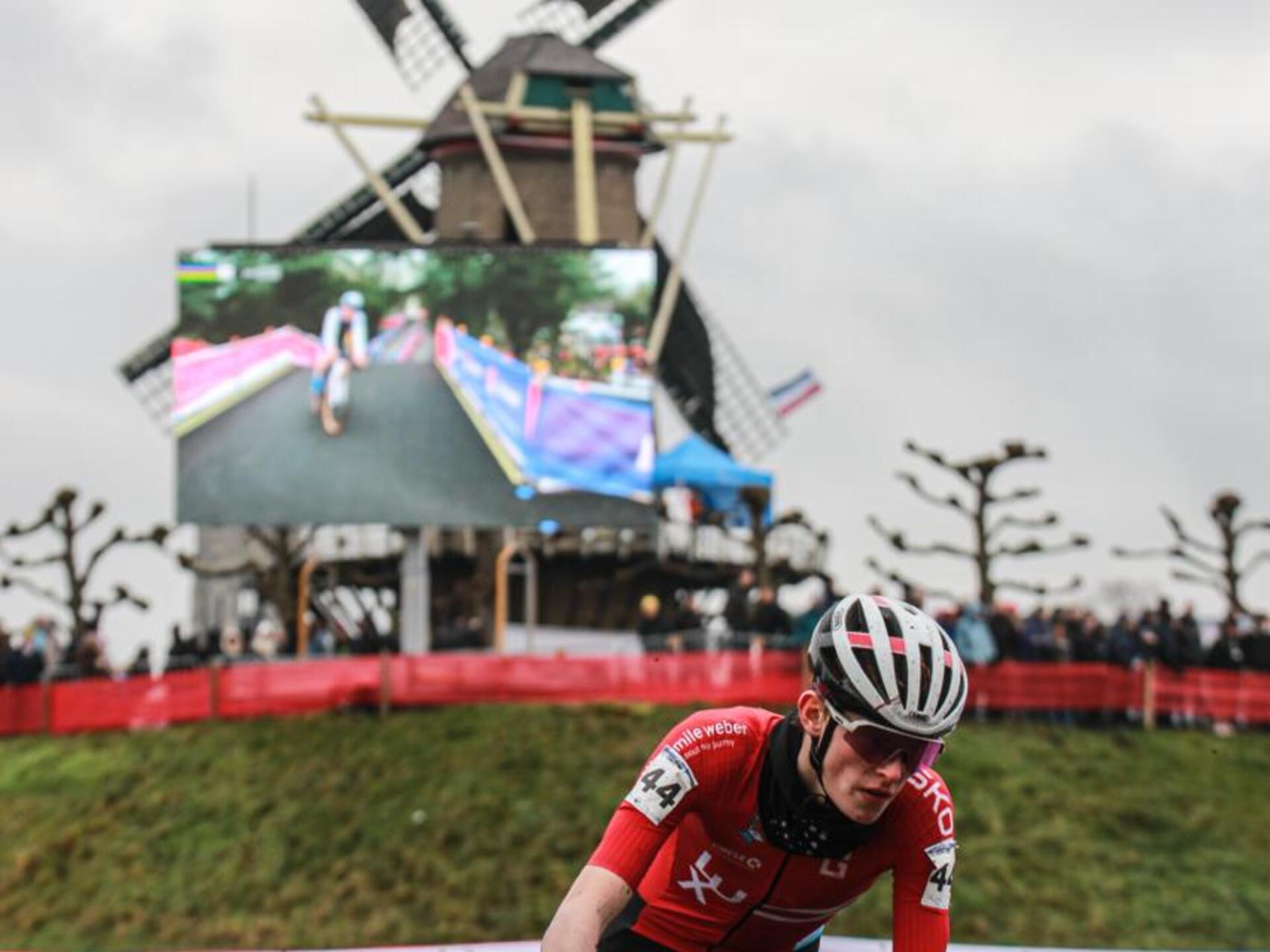 Tageblatt.lu | Cyclocross-WM | Rennen der Junioren: Fleming trotzt den ...