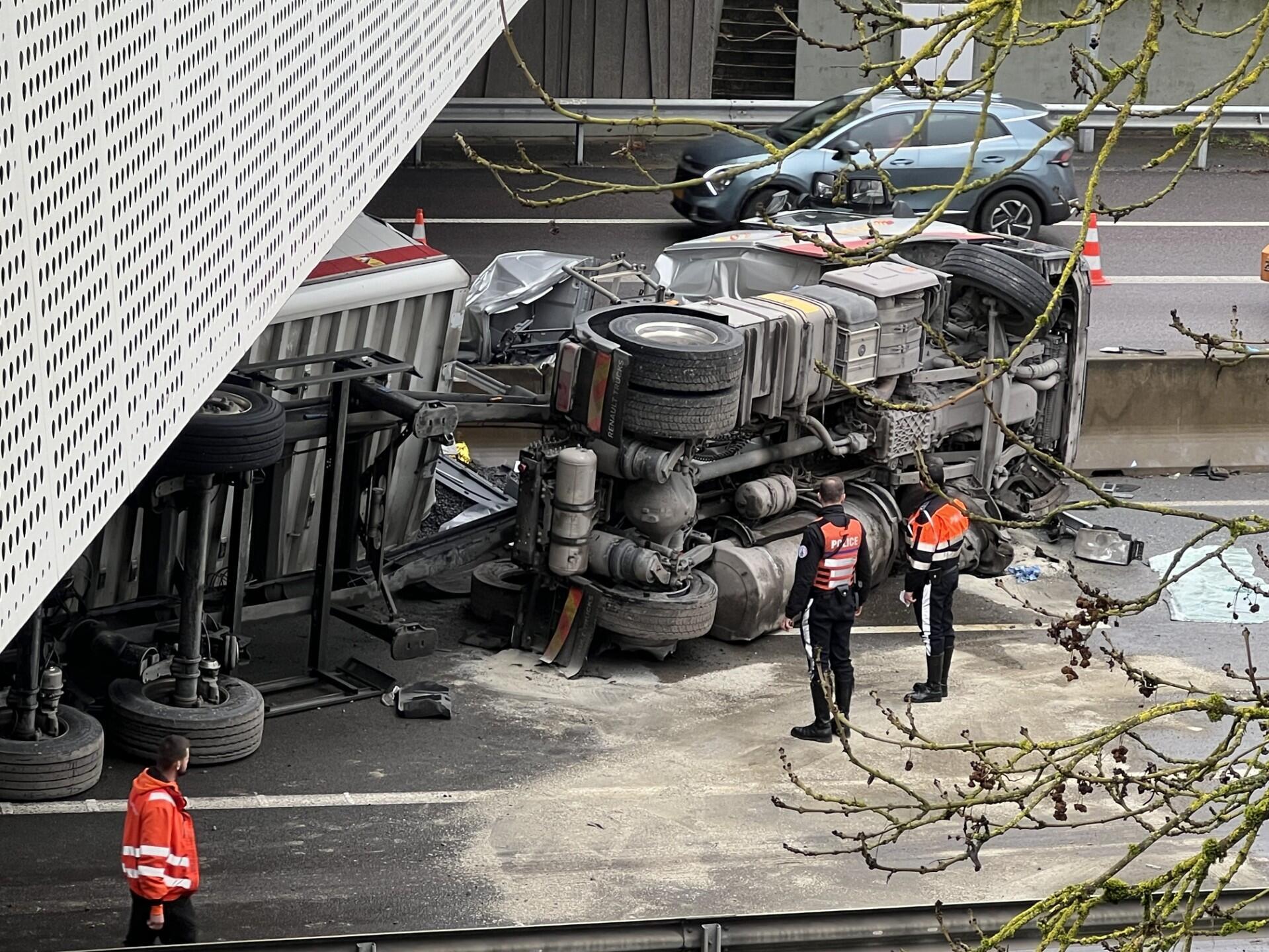 Schone Unfall Auf Der A6 Gluck Im Ungluck