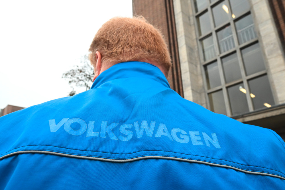 Deutschland VW will laut Betriebsrat mindestens drei Werke schließen – zehntausende ...